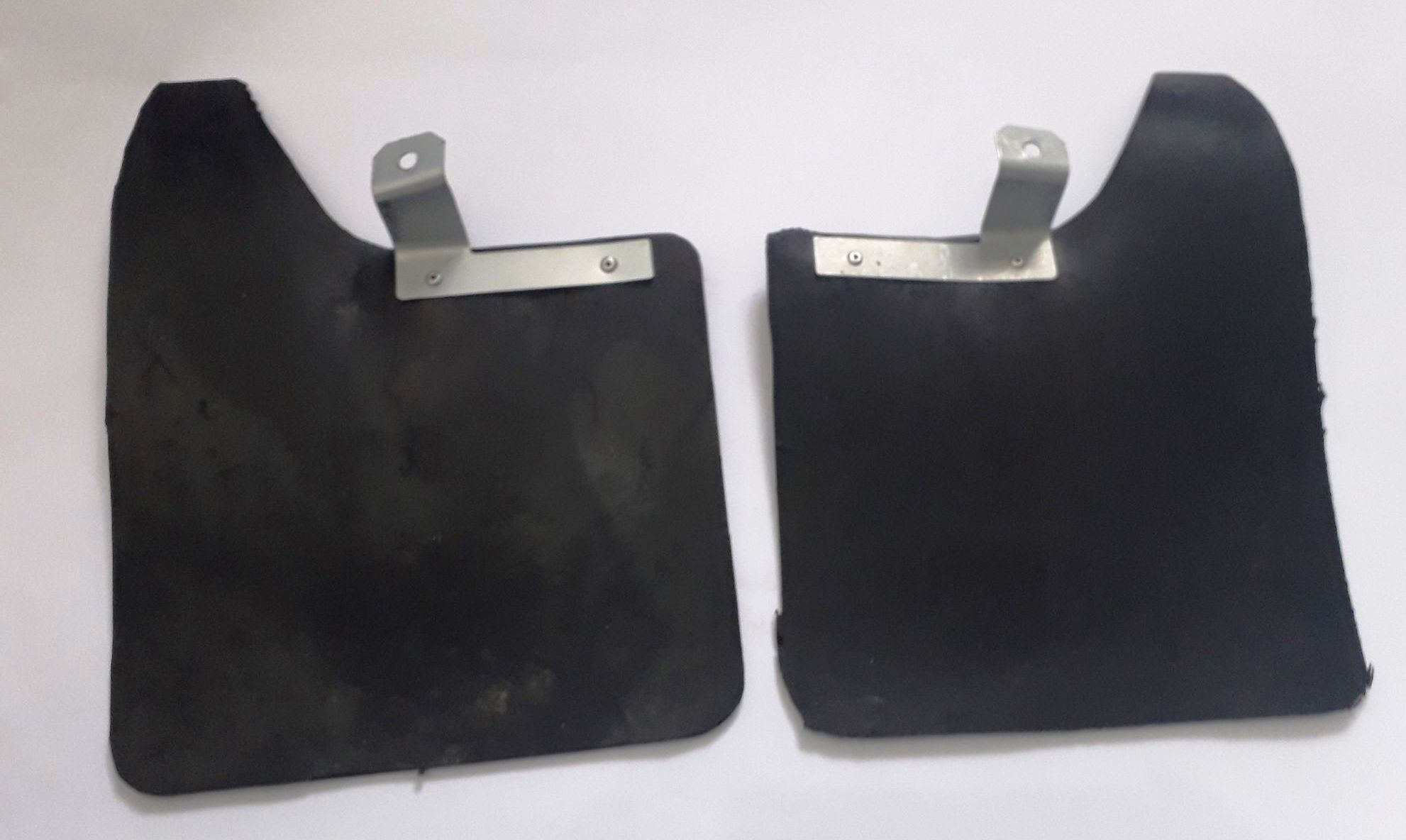 Σετ λασπωτήρες για Nissan D21 - Capspeed